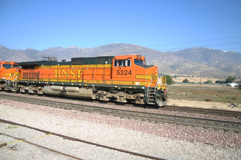 BNSF 5324 Roster shot
